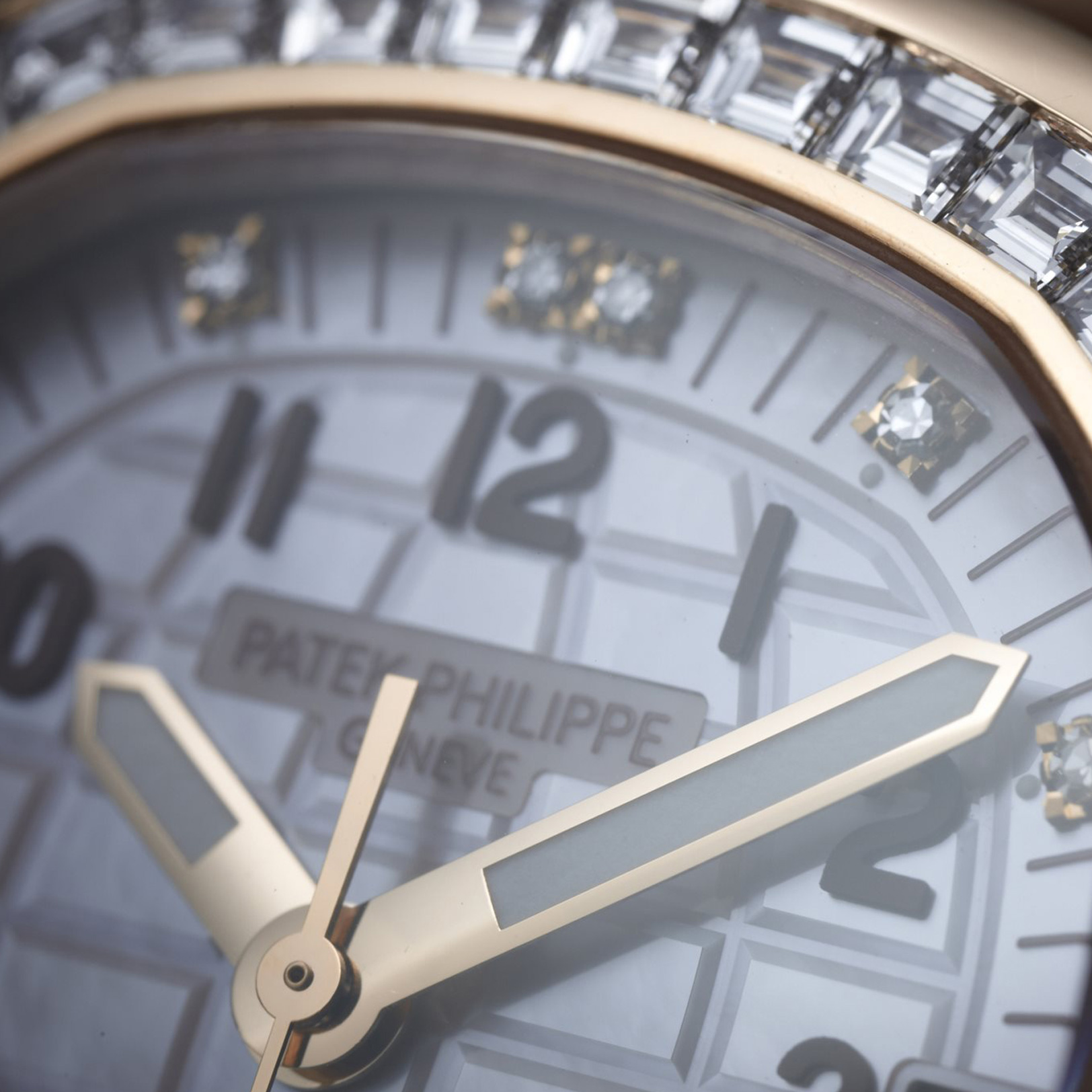 Patek Philippe Aquanaut 5072R-001 Rose Gold | The Hour Glass Official