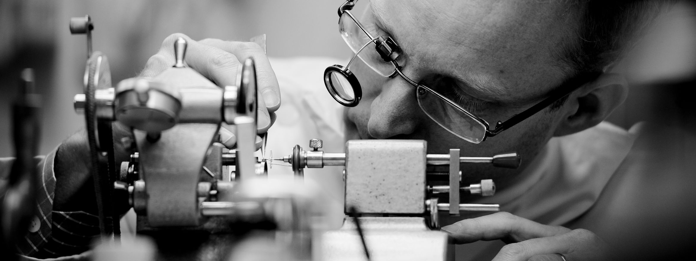 Who is Roger W. Smith? | The Hour Glass New Zealand